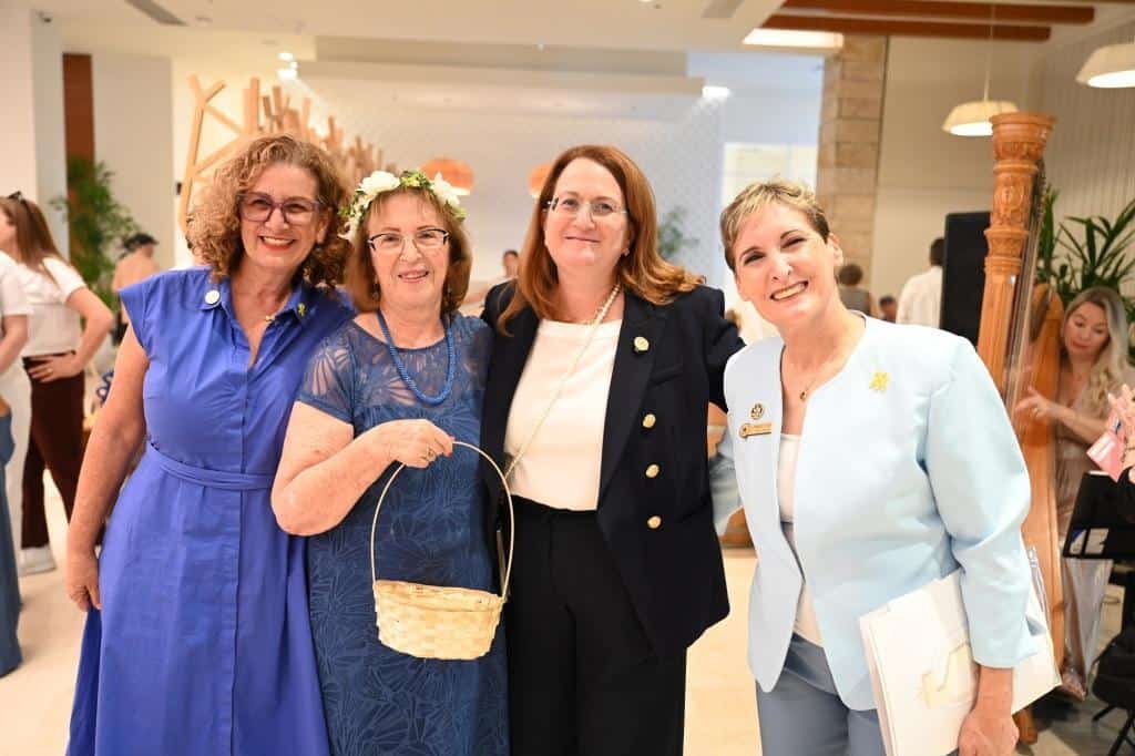 כ-500 דיירי בית דיור המוגן "פאלאס להבים" השתתפו בחגיגת 5 שנים להקמת ...